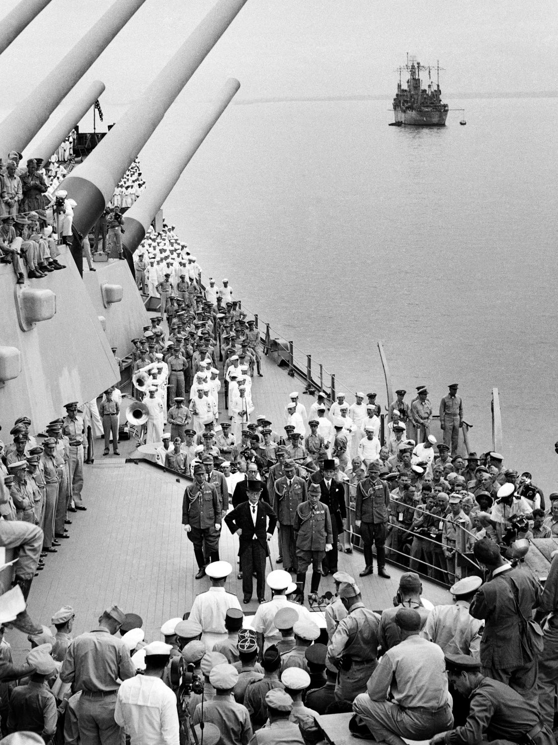 Photos: 70th anniversary of Japanese surrender