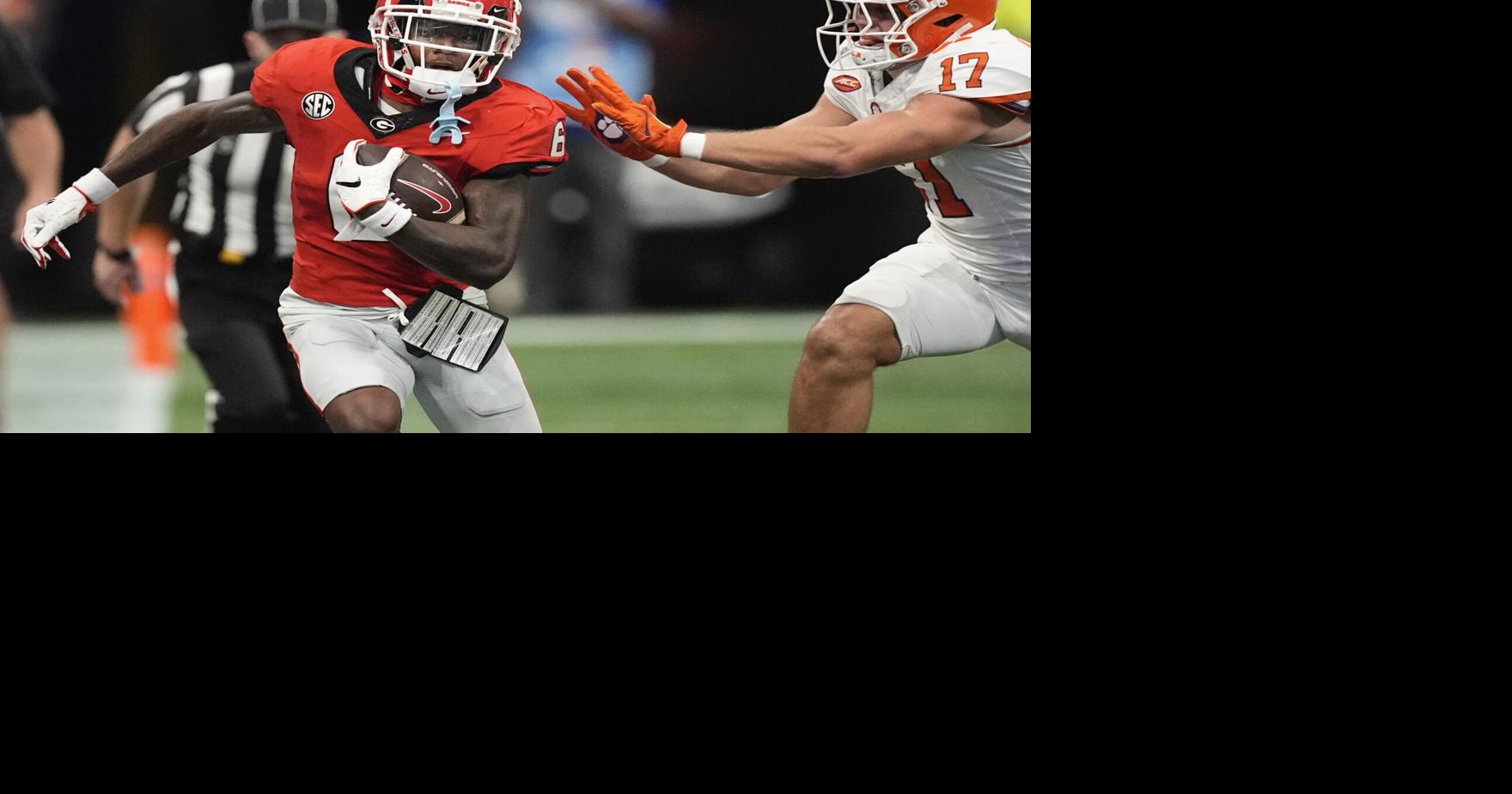 Top-ranked Georgia blows away Clemson
