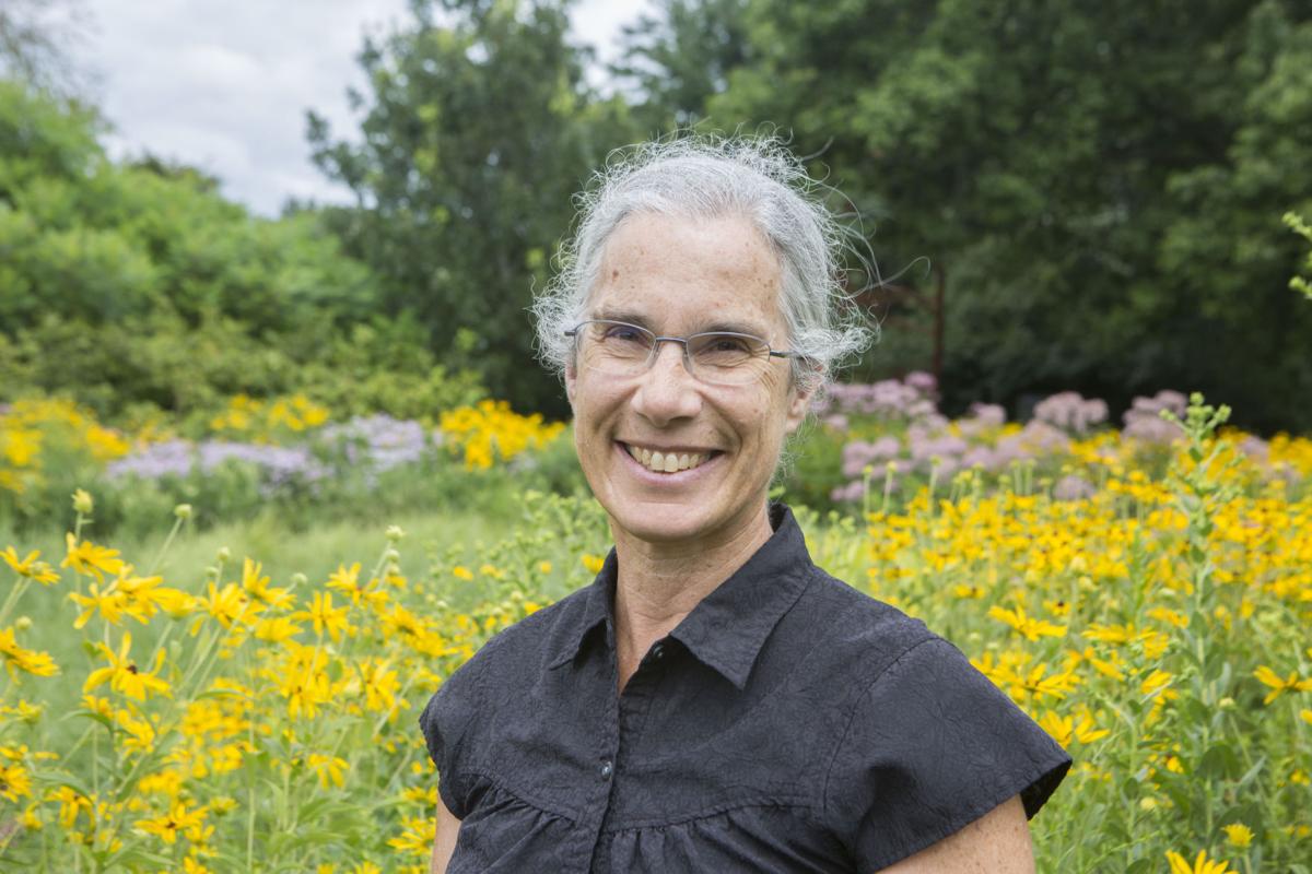 Q&A: UW Arboretum's Susan Carpenter is buzzing over a rare bee
