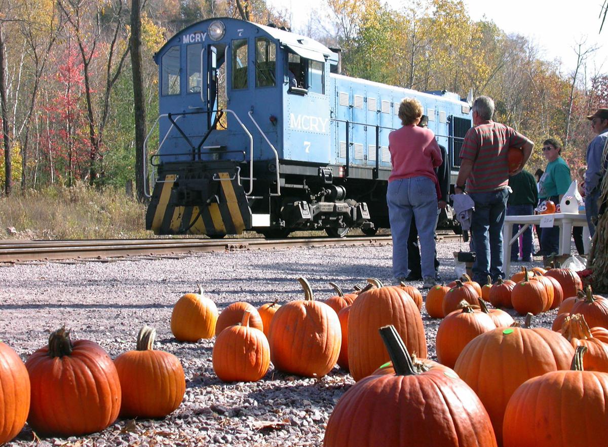 Despite flooding damage, North Freedom train museum Pumpkin Special ...