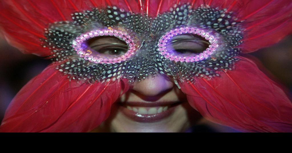 Weekly Top 5: Masquerade ball, Darwin Deez, Girls Rock Camp, divas ...