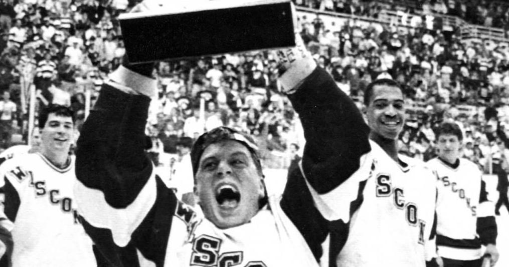 Friends, former teammates remember Rob Andringa as 'the ultimate Badger'