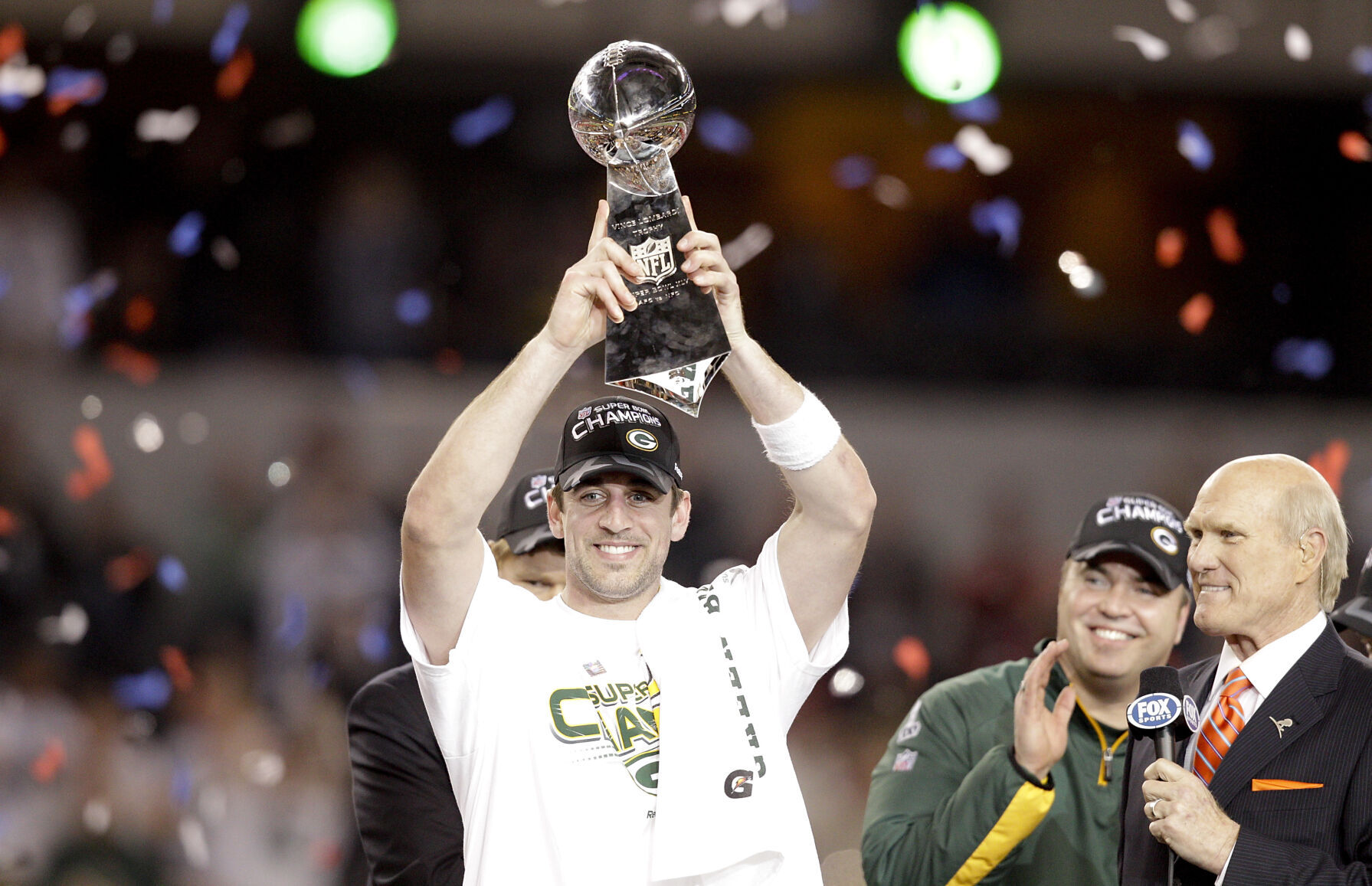 Steelers QB Aaron Rodgers reminisces on career with Packers