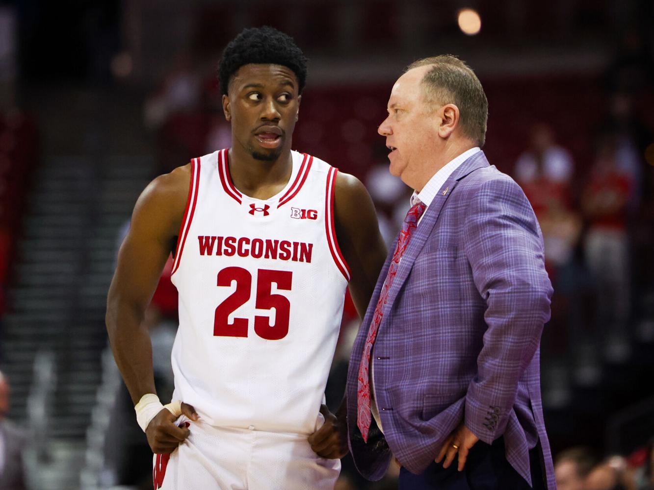 Jackson Ball signs with Wisconsin men's basketball