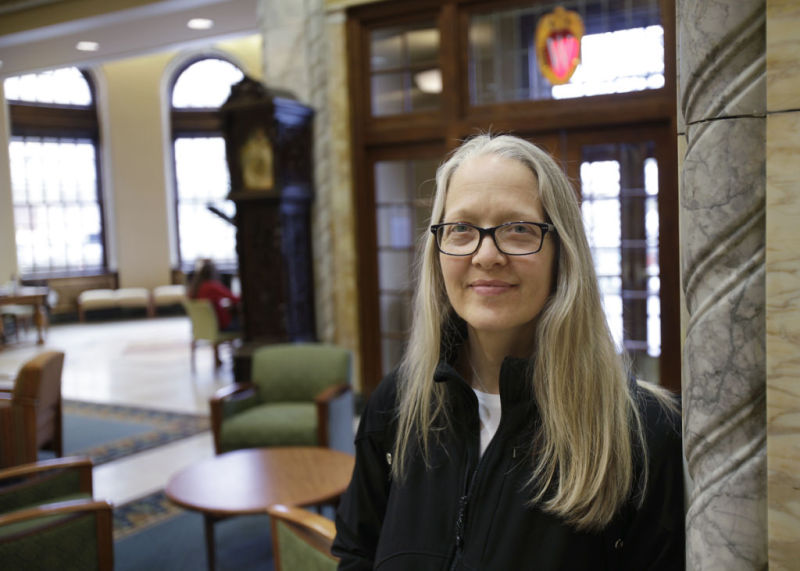 Time warp UW-Madison grad reflects on college life 35 years after she ...