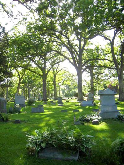 Doug Moe: A lively look at Forest Hill Cemetery
