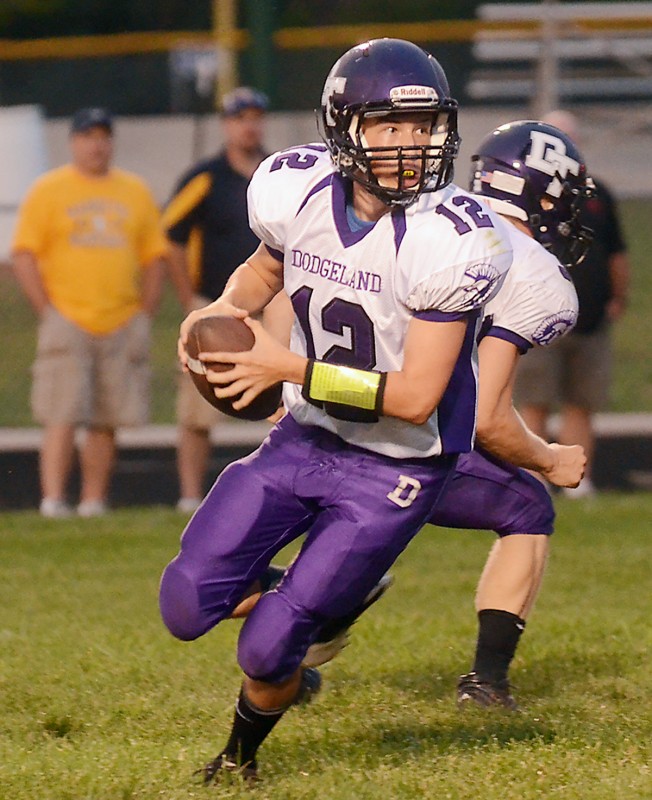 Large Trailways football roundup: Phoenix rout Markesan; Pardeeville ...