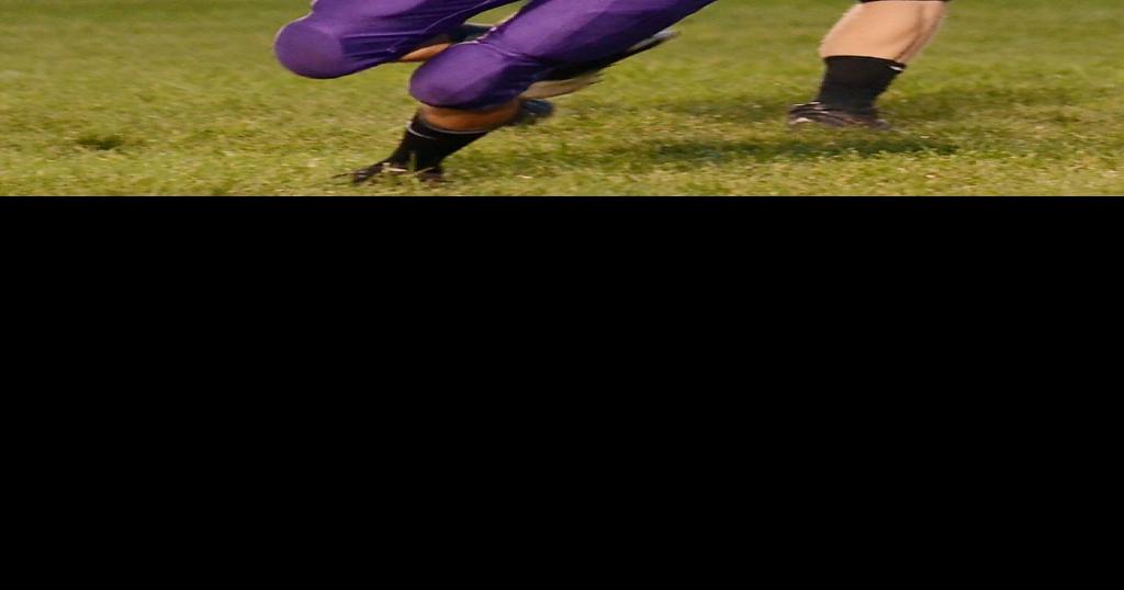 Large Trailways football roundup: Phoenix rout Markesan; Pardeeville ...