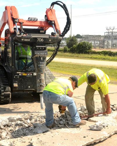 Pavement buckling possible in hot Wisconsin weather, officials say