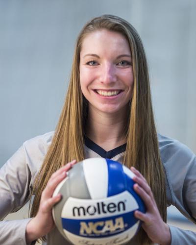 Badgers volleyball: Setter-to-be Sydney Hilley learning from ...