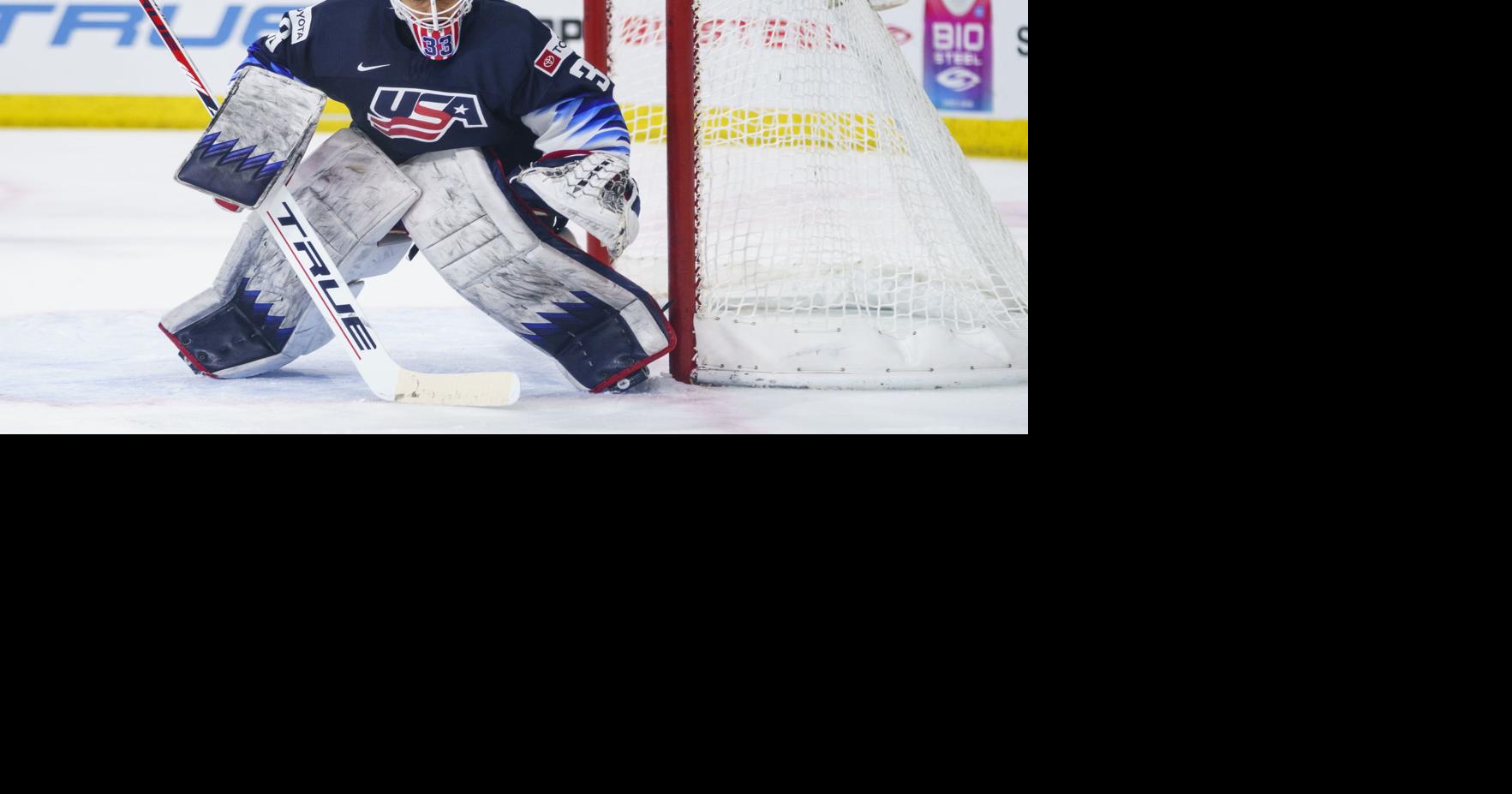 Alex Cavallini, women's hockey
