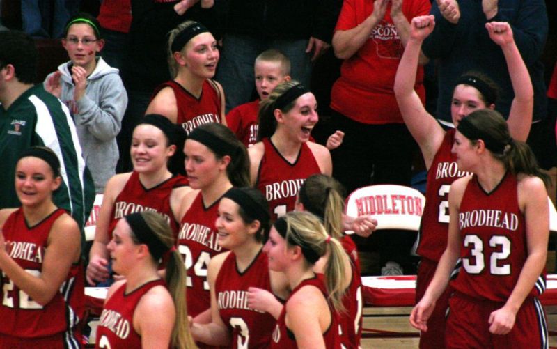 WIAA girls basketball: Carly Mohns, defense carry Brodhead to state ...
