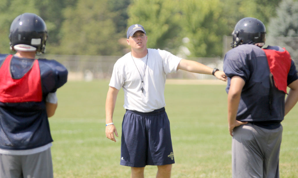 Prep football: Baraboo makes switch to more aggressive 3-4 defense ...