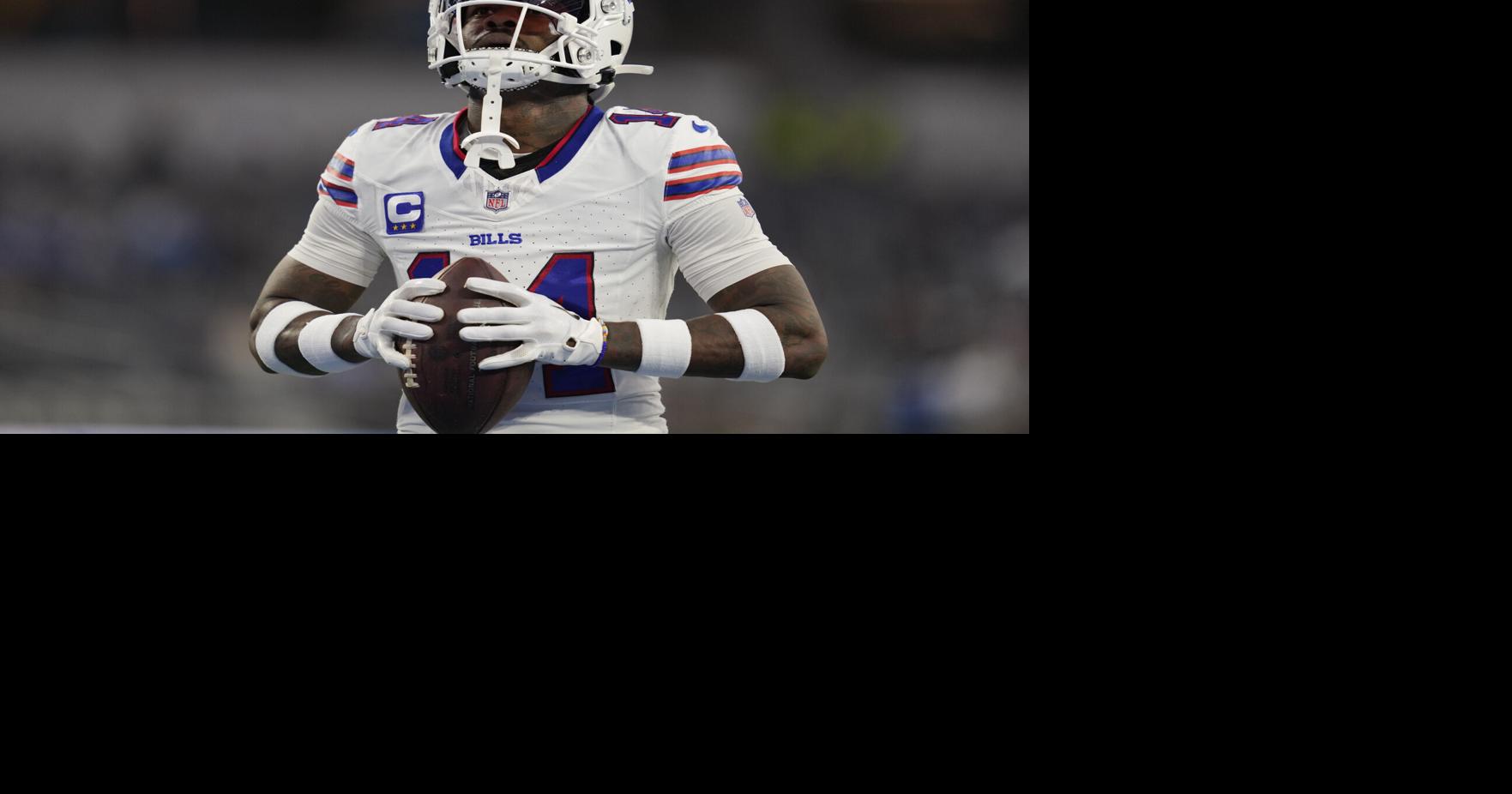 Week 18 SNF odds, picks and Bills vs. Dolphins props