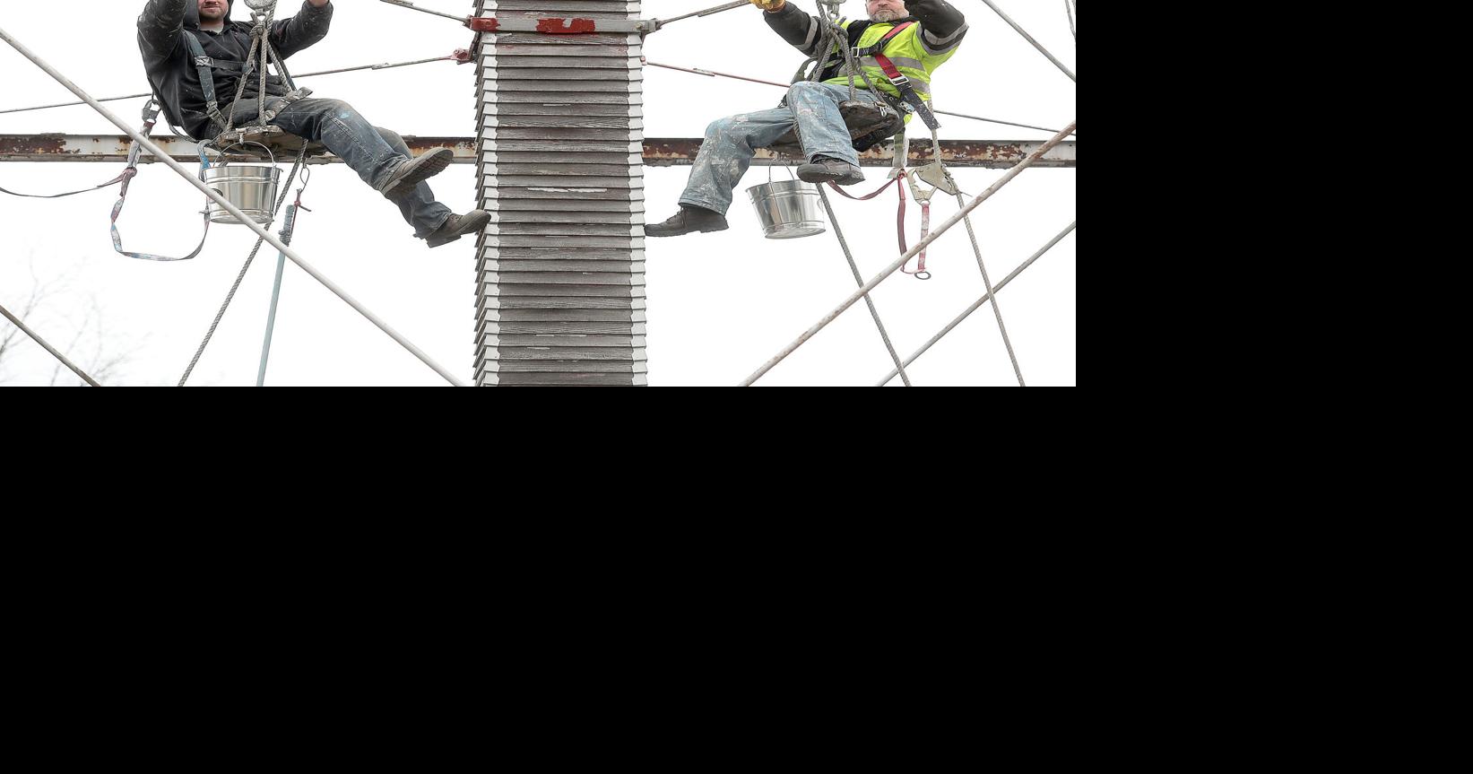 Oregon water tower being preserved and food pantry gets a new home