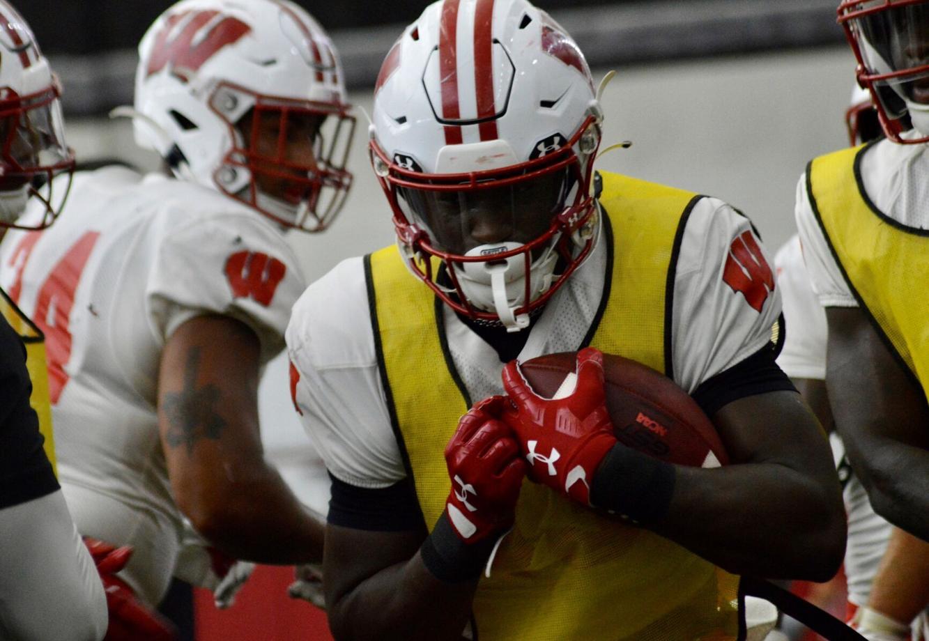 Wisconsin football position previews: Quarterback analysis