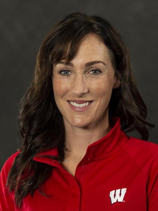 Ex-Wisconsin runners on competing for Mackenzie Wartenberger