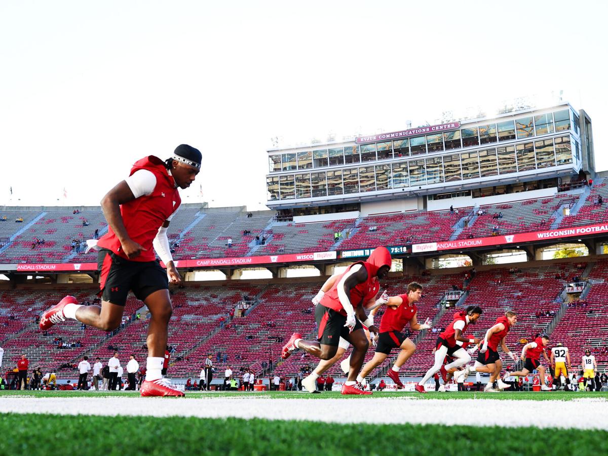 Where can I watch the Wisconsin Badgers game on TV