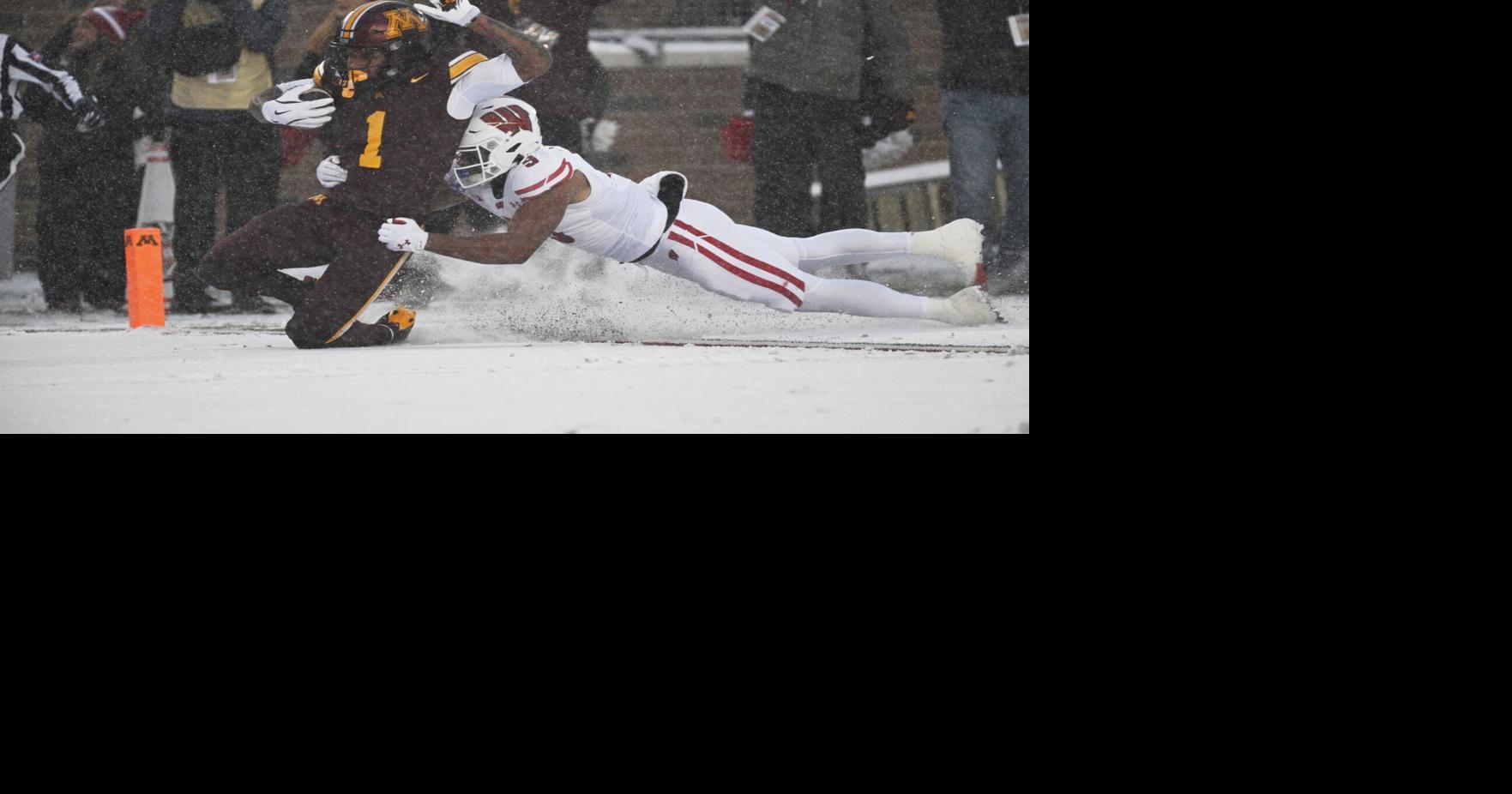 Wisconsin football defense frustrated in loss to Gophers