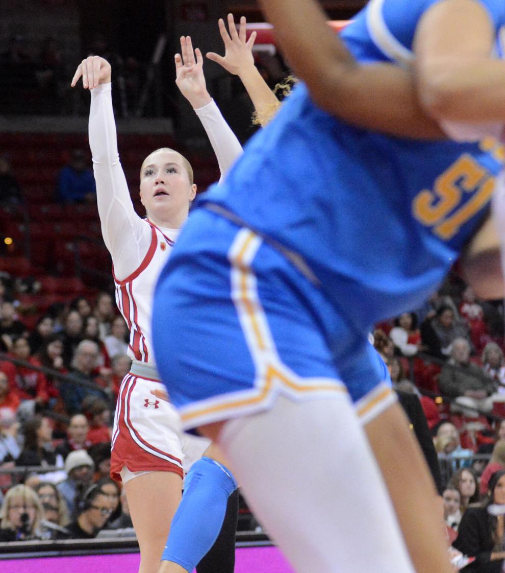 Badgers sophomore Carter McCray enters transfer portal