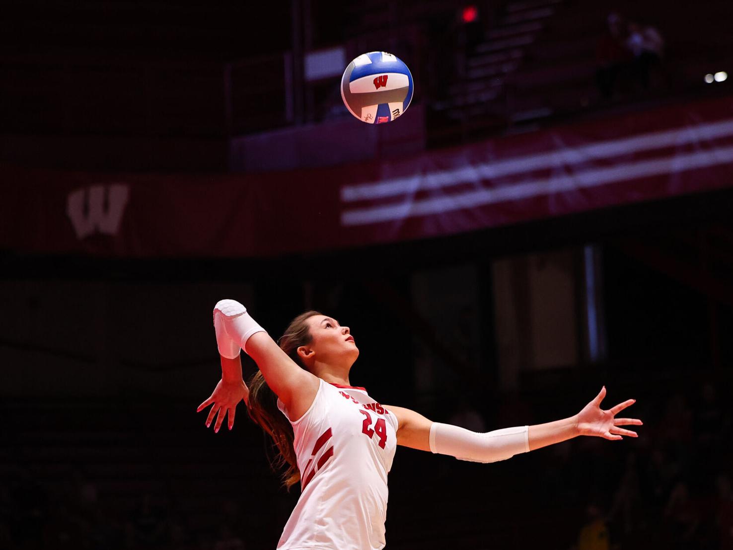 Wisconsin volleyball's Lola Schumacher in transfer portal