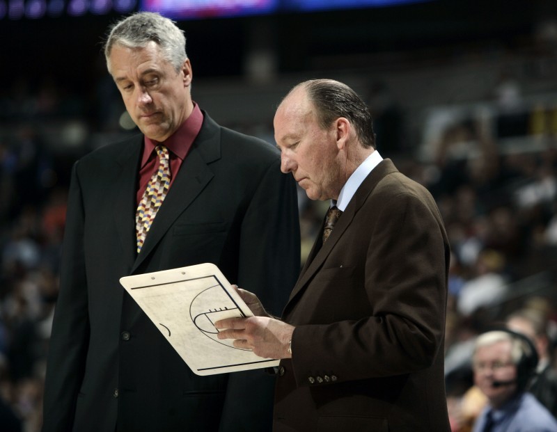 Ex-Badger Hughes succeeds Dunleavy as Clippers coach