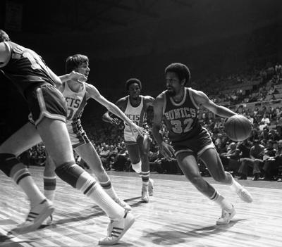 2. Fred Brown, 6-3, Milwaukee Lincoln, 1967