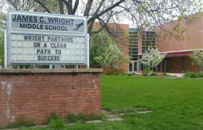 Wright Middle School to adopt uniform policy for 2017-18 school year