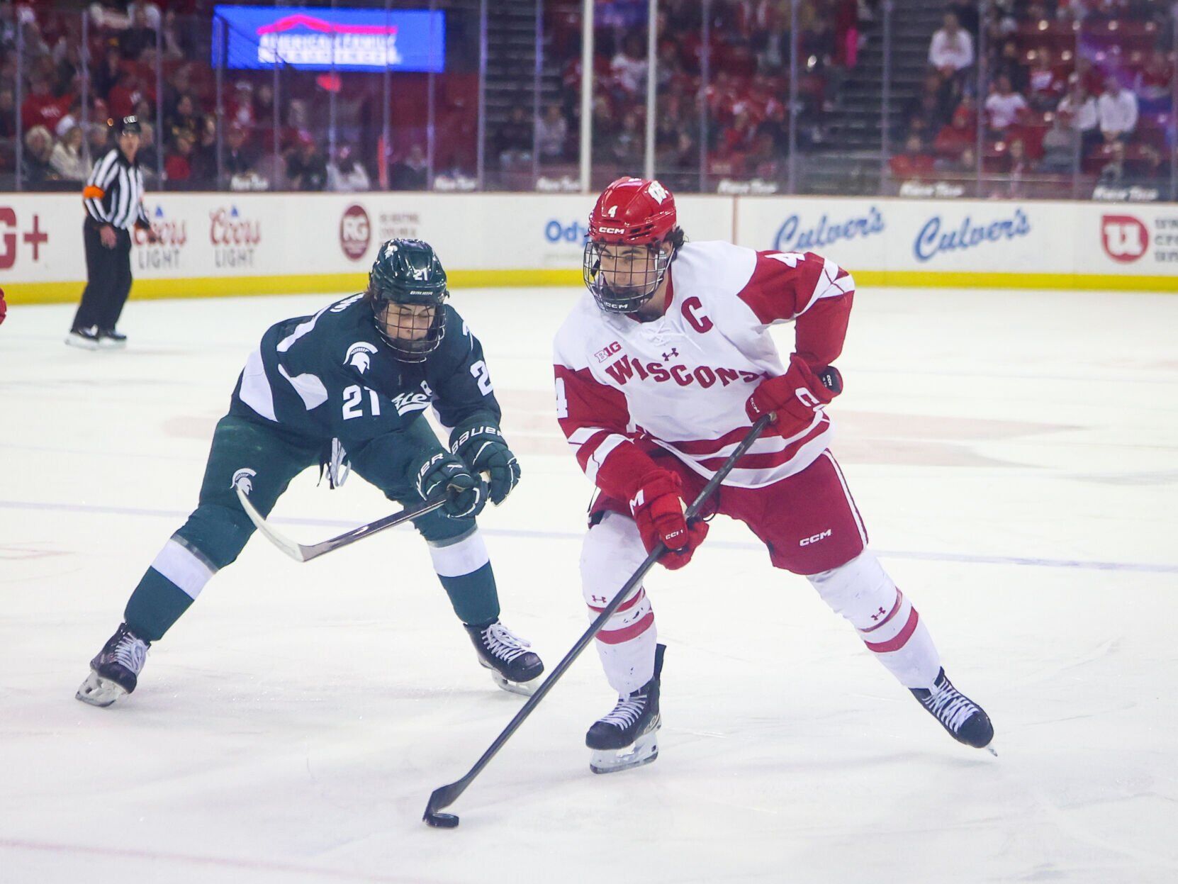 Wisconsin falls 3 spots in national men's hockey rankings