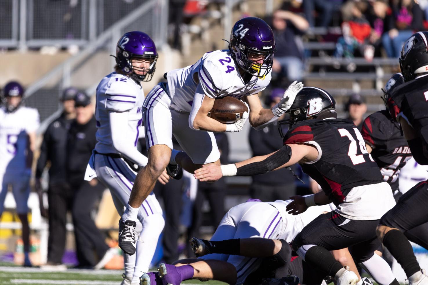 Scene of Waunakee football's Division 2 state championship game against ...