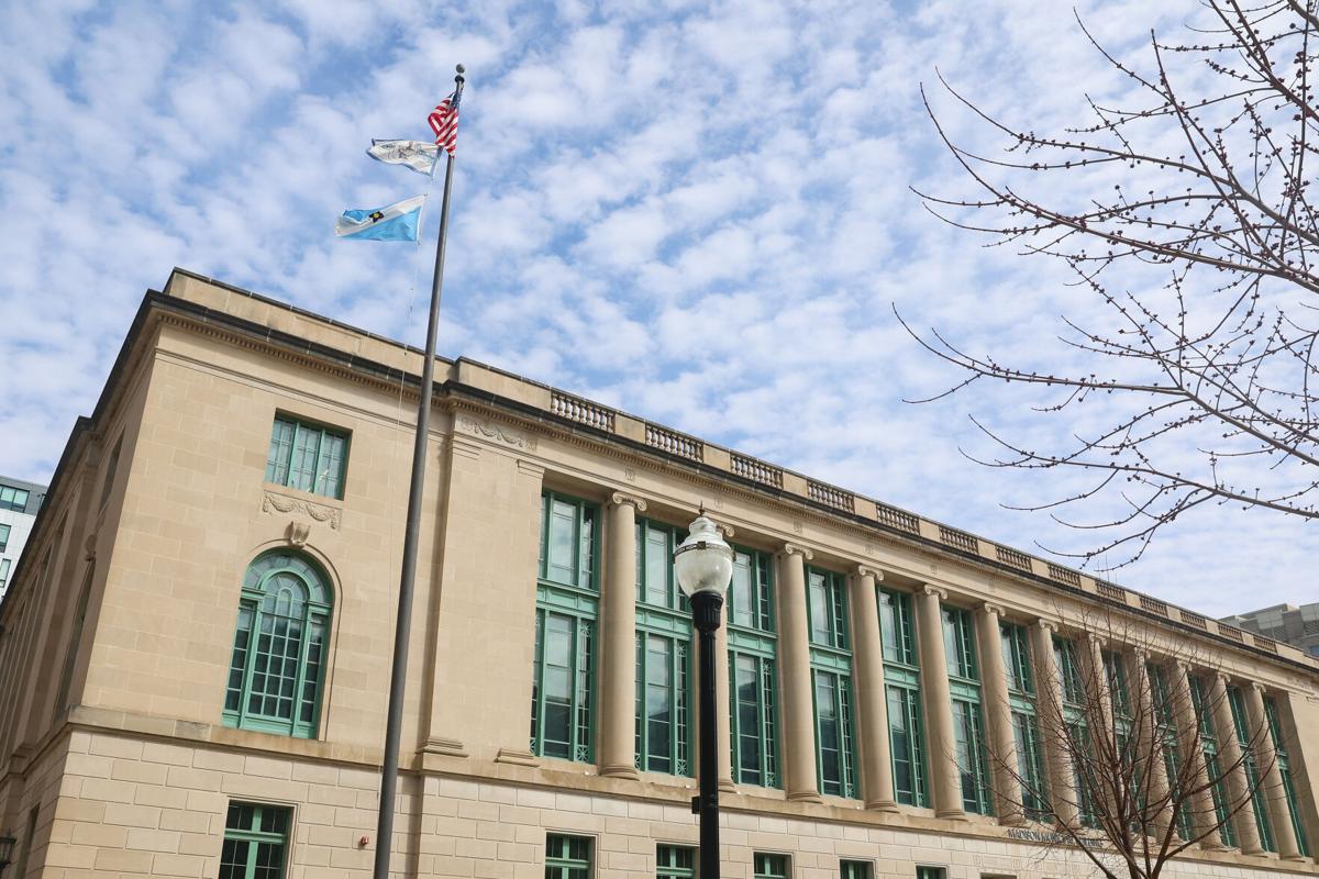 U.S., Ho-Chunk flags to fly at same height in Madison, Wis.