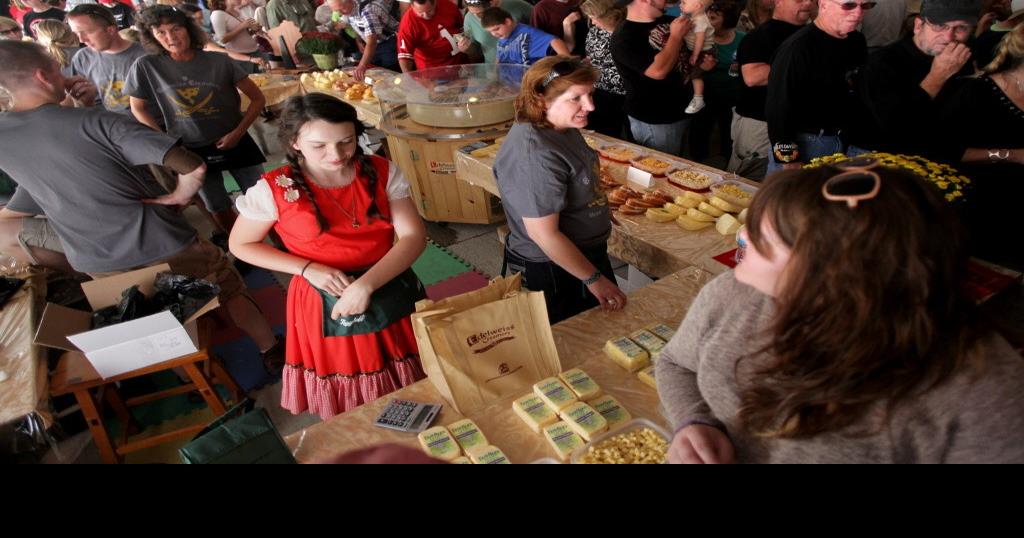 On Wisconsin: Thousands flock to Green County Cheese Days
