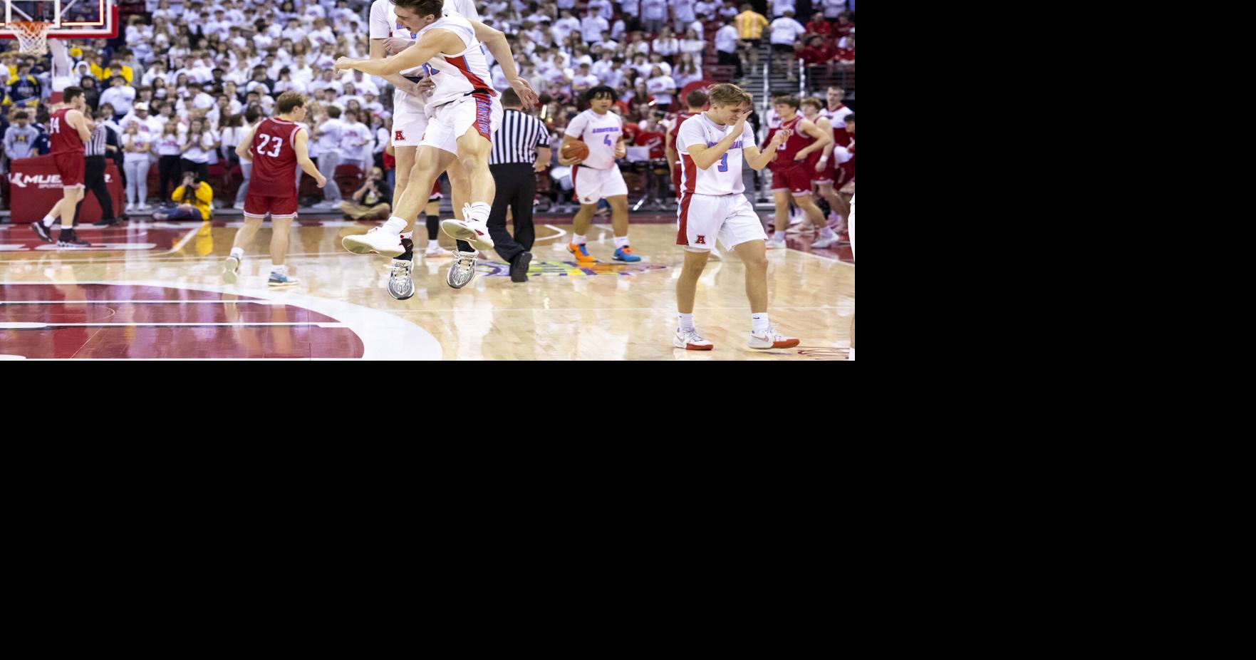 Photos: WIAA boys basketball tournament