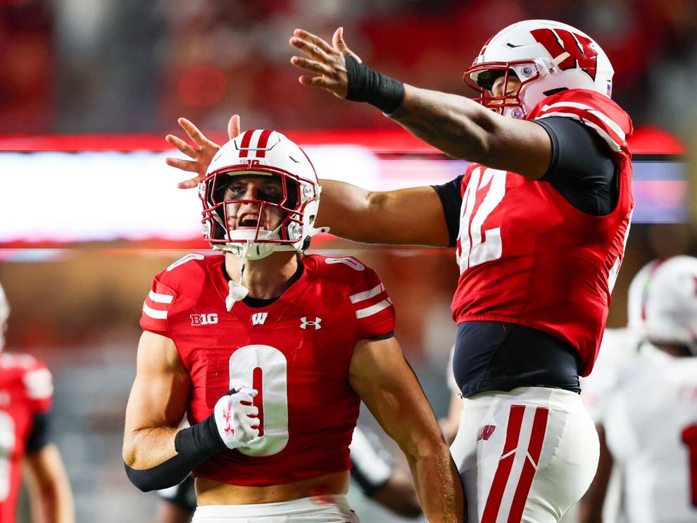 Wisconsin alum, longtime leader Chuck Neinas dies at 93