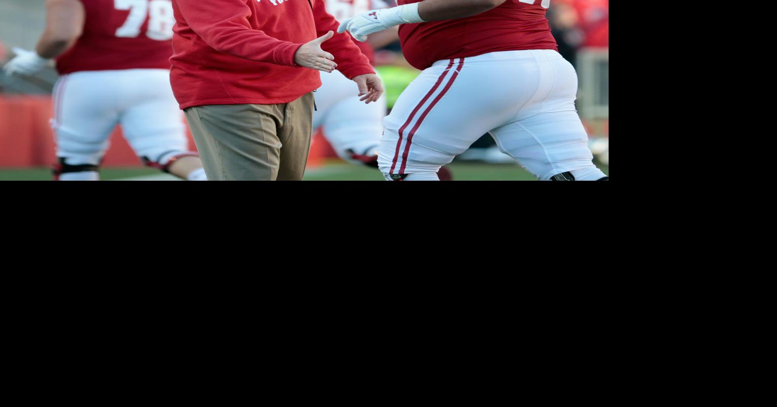 Former Badgers offensive lineman Micah Kapoi to join Wisconsin's ...