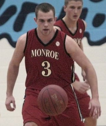 Prep boys basketball: Barenklau, Latimer lead Monroe rally past Edgewood