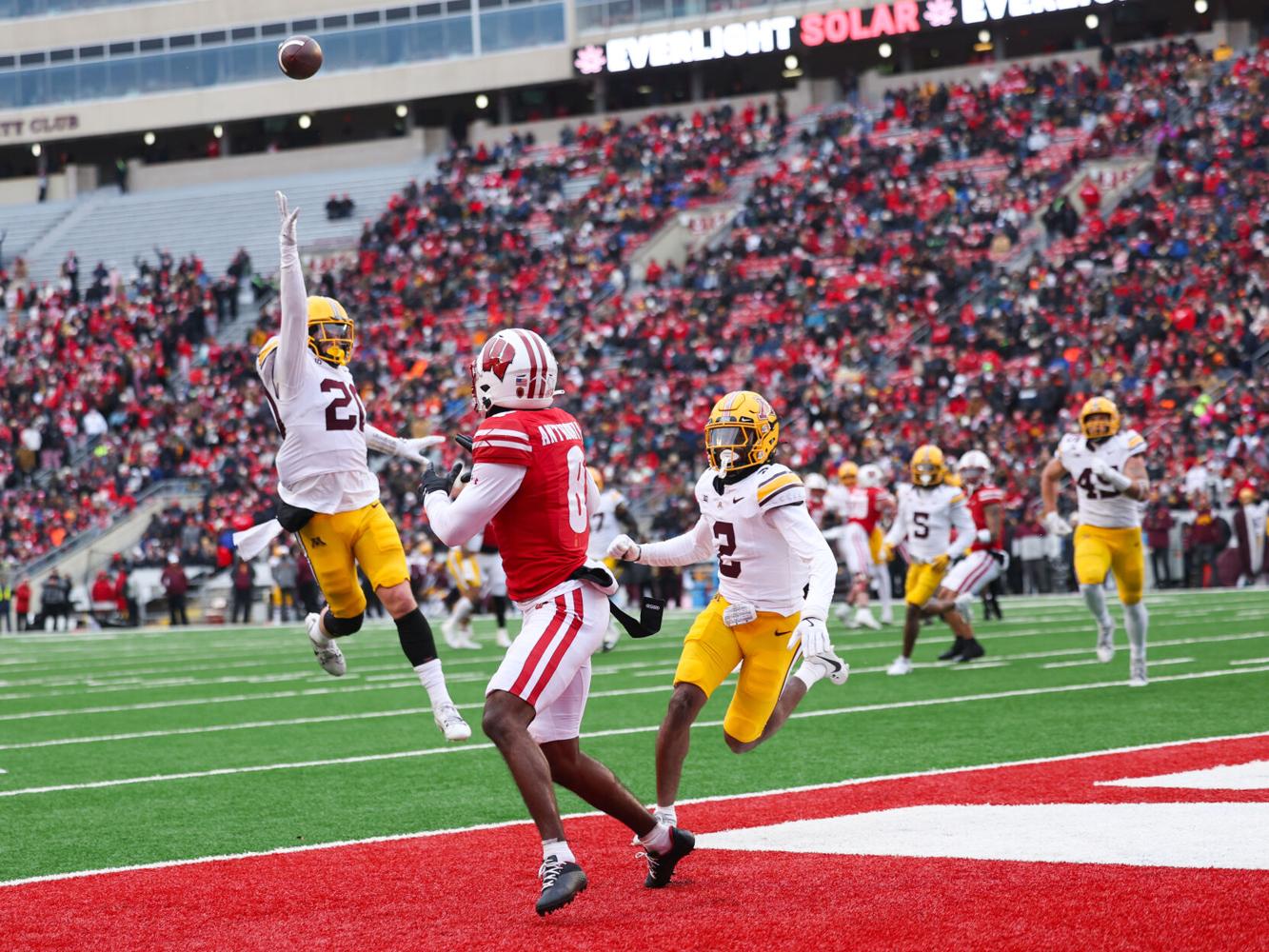 Wisconsin football: Transfer DL Parker Petersen commits