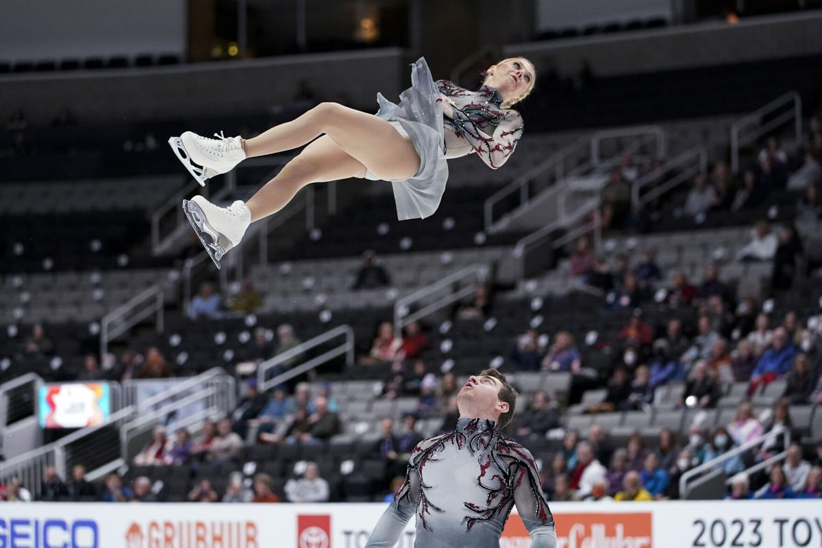 Knierim, Frazier capture pairs gold at US skating nationals