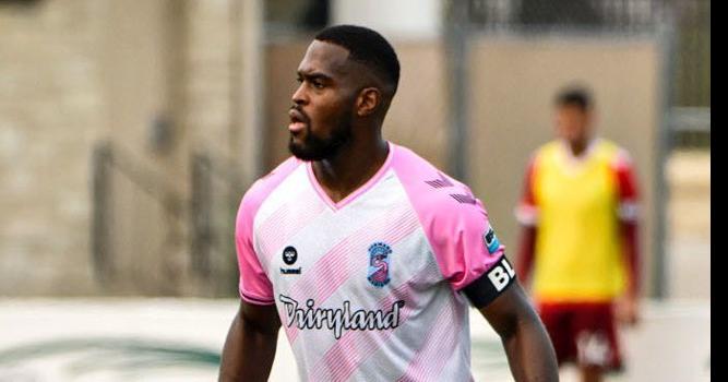 Forward Madison FC re-signs defender Josiah Trimmingham