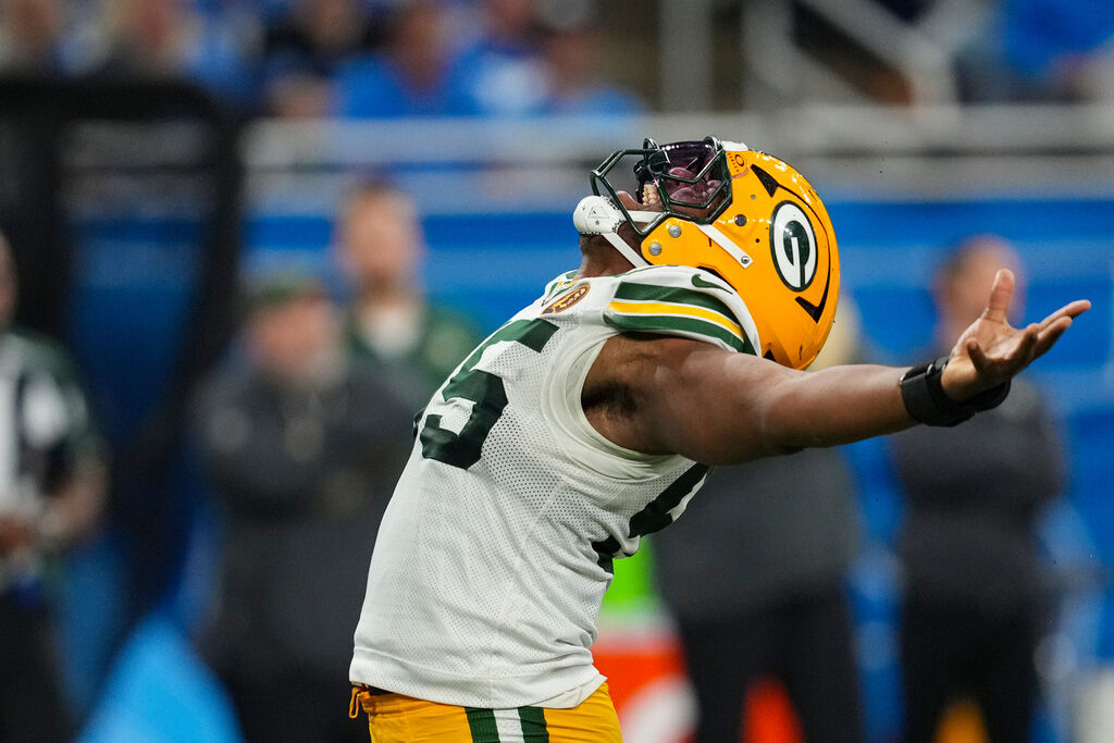 Packers sign DT Jordon Riley, add him to active roster
