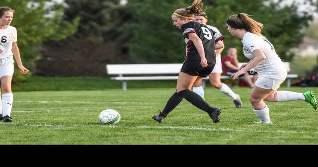 Middleton girls soccer team earns top ranking in Division 1 in coaches ...