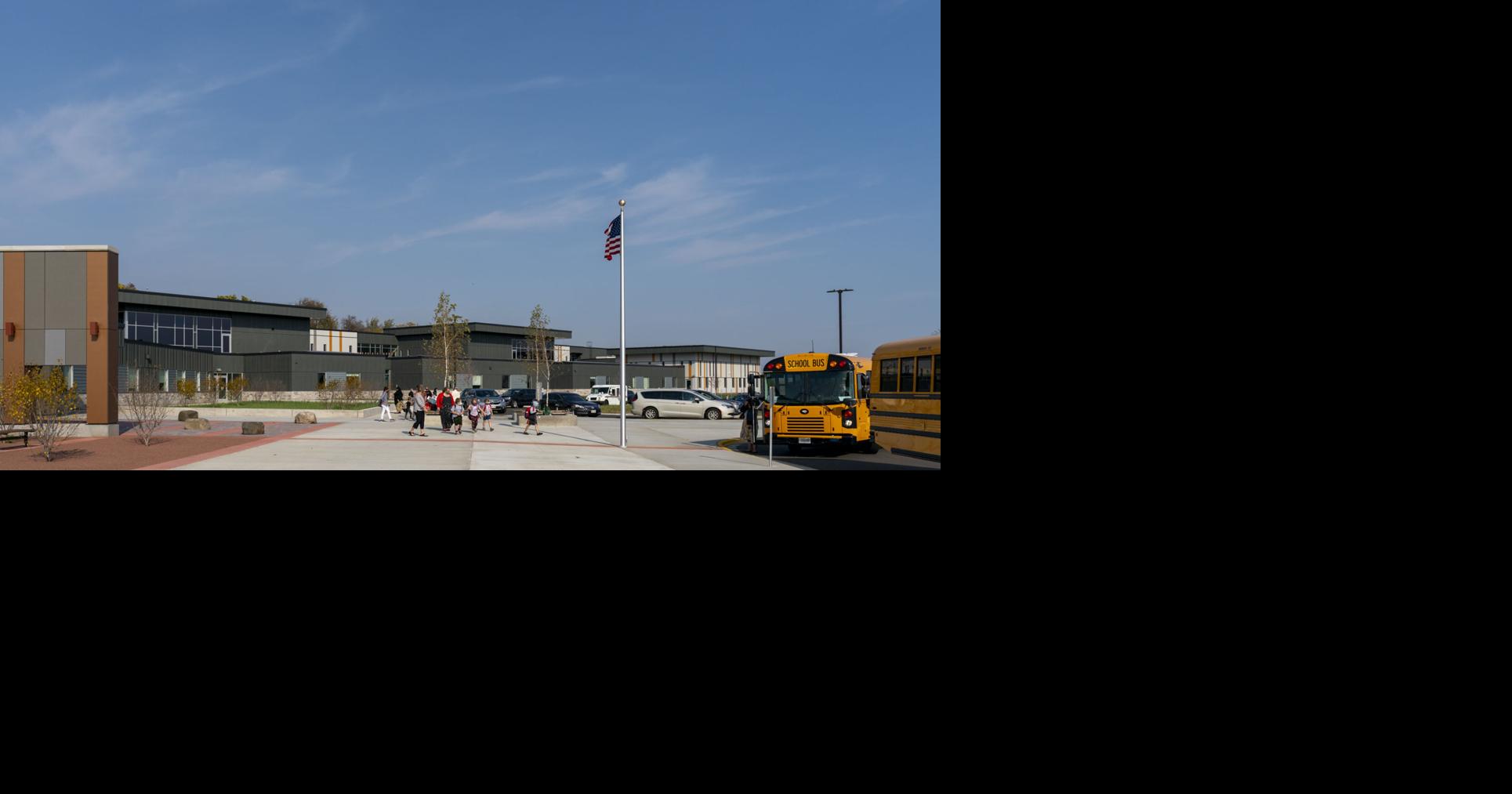 Oregon's New Forest Edge Elementary School embraces elements of nature ...