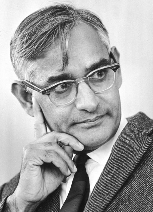 Nobel Prize-winning UW biochemist Har Gobind Khorana dies