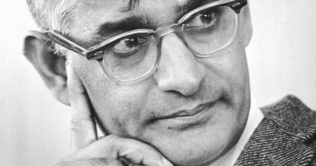 Nobel Prize-winning UW biochemist Har Gobind Khorana dies