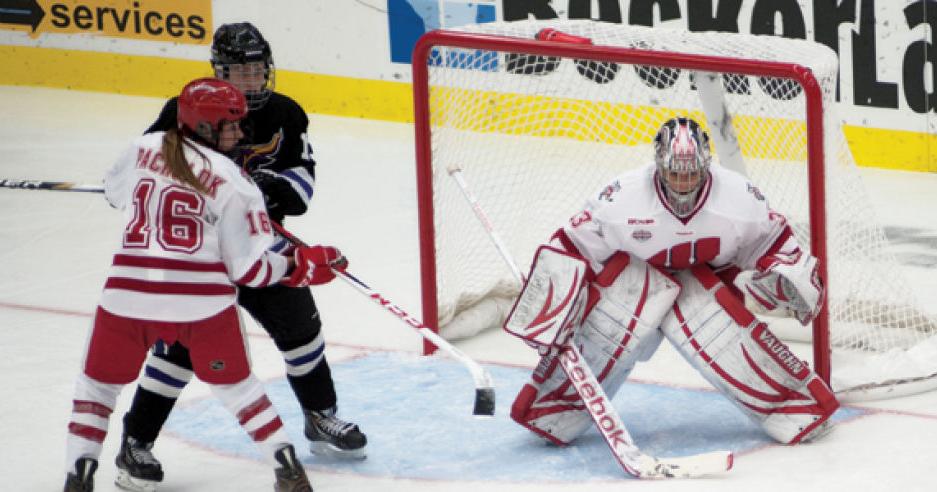 Women's Hockey: Rigsby gets 100th win en route to Frozen Four