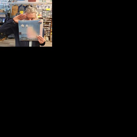 Robert Plant makes stop at B-Side Records in Madison