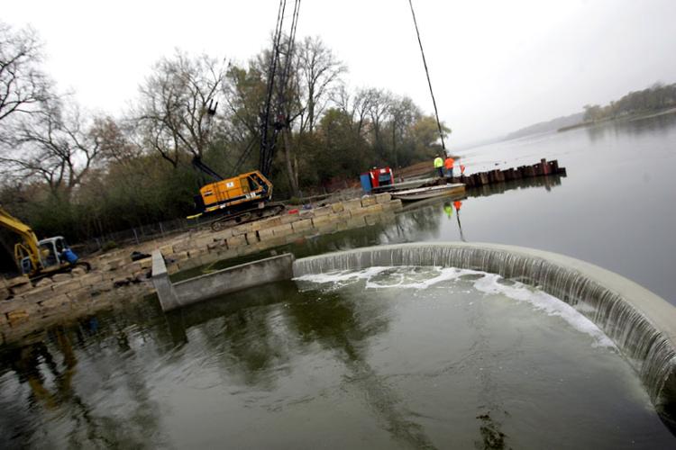 Dam at Lake Wingra almost built and will open again to public