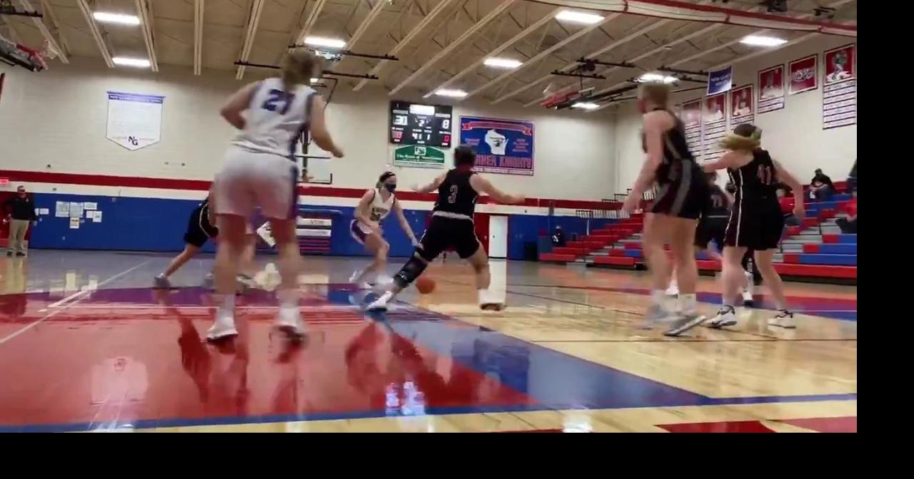 Prep girls basketball: Lake Mills, Beaver Dam open with runaway victories