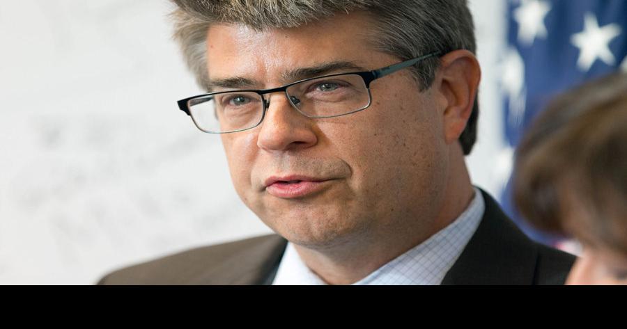 Former Rep. Lee Terry speaks about Fortenberrry indictment