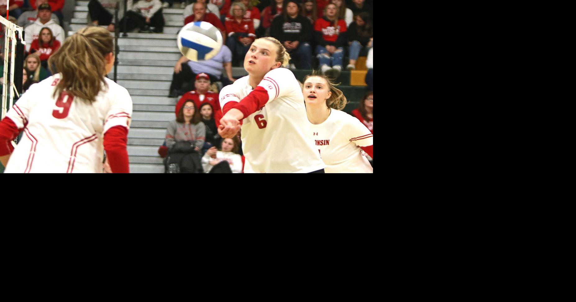 Wisconsin volleyball exhibition sweep against UW-Green Bay draws full house